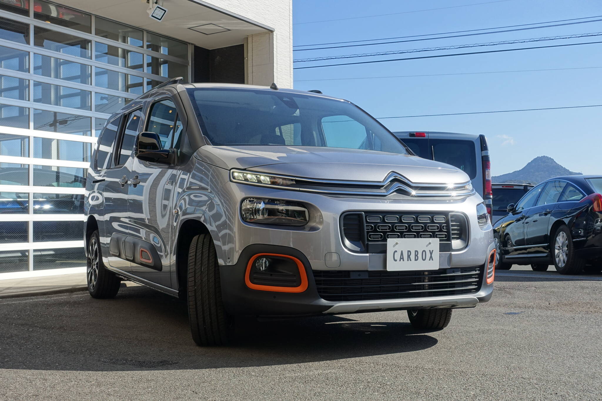CITROEN Berlingo Long Shine BlueHDi XTR Pack｜CARBOX